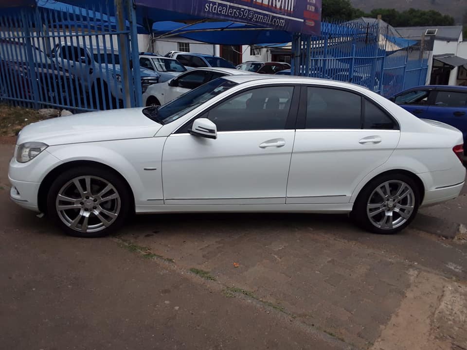 2010 Mercedes C200 Automatic Petrol White | Junk Mail Marketplace