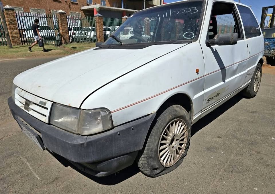 Fiat Uno 1.1 Stripping for Spare Parts | Junk Mail Marketplace