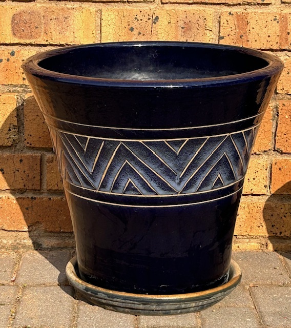 Glazed Plant pots Two matching large round planters | Junk Mail