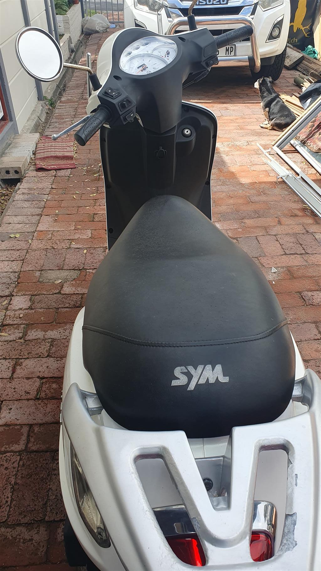 Scooter motorcycle SYM Fiddle 11 150s | Junk Mail Marketplace