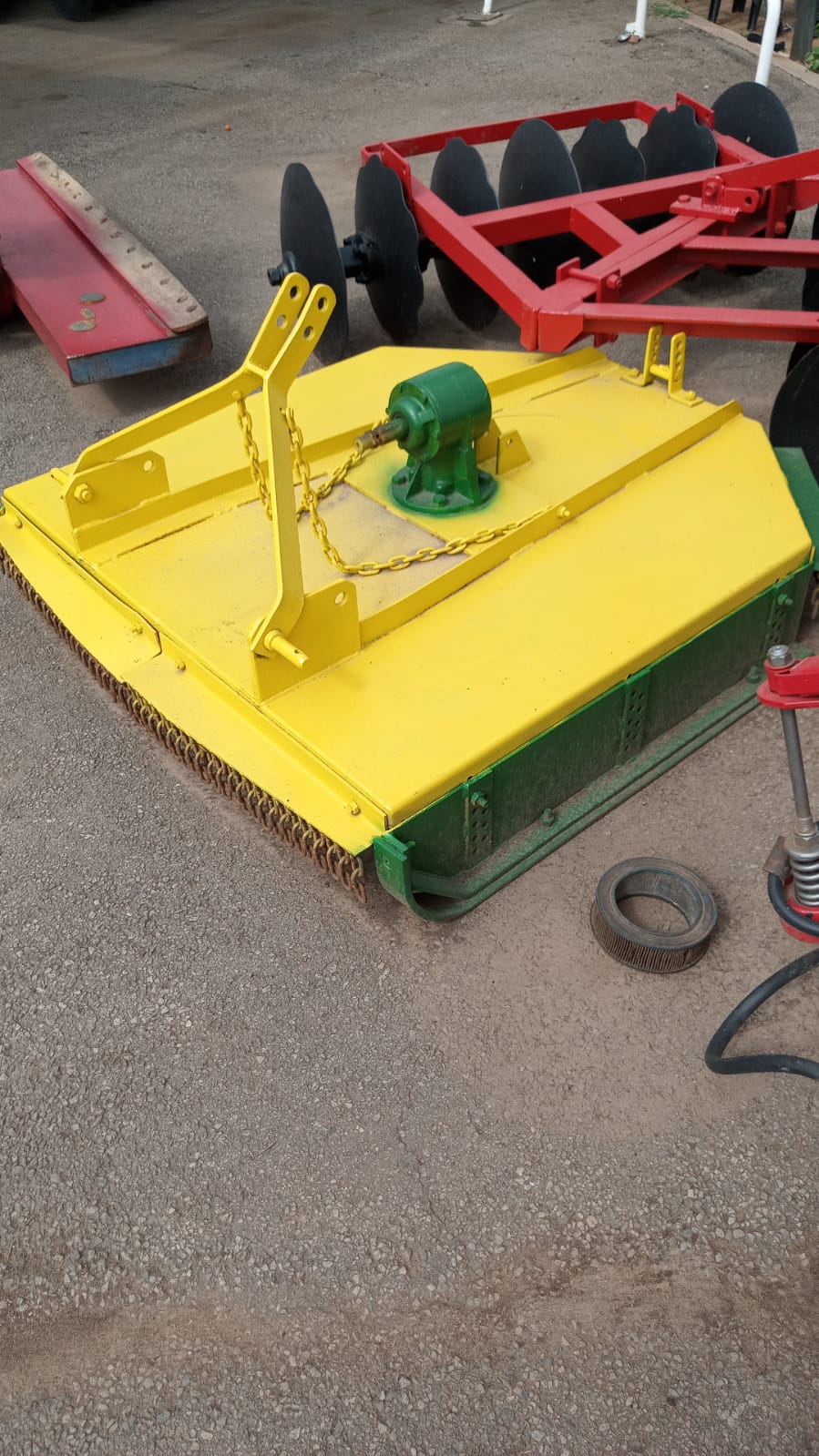 John Deere 1050 with 1.2m slasher | Junk Mail Marketplace