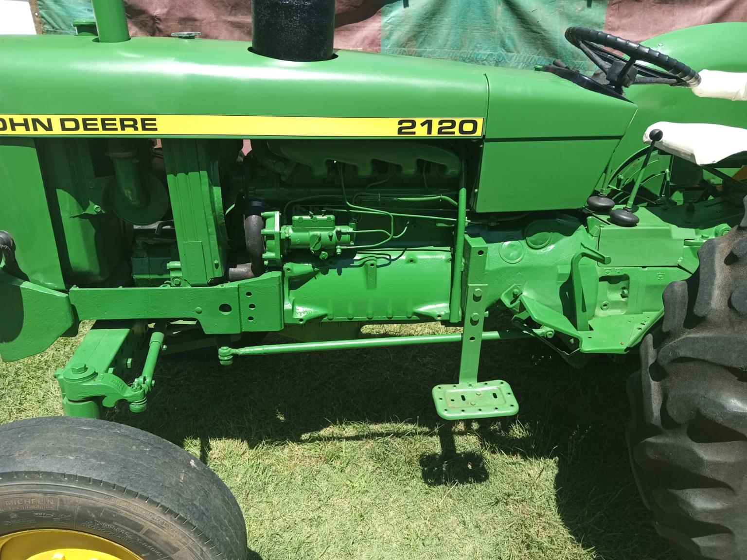 John Deere 2120 tractor for sale running condition, pto needs attention. | Junk Mail Marketplace