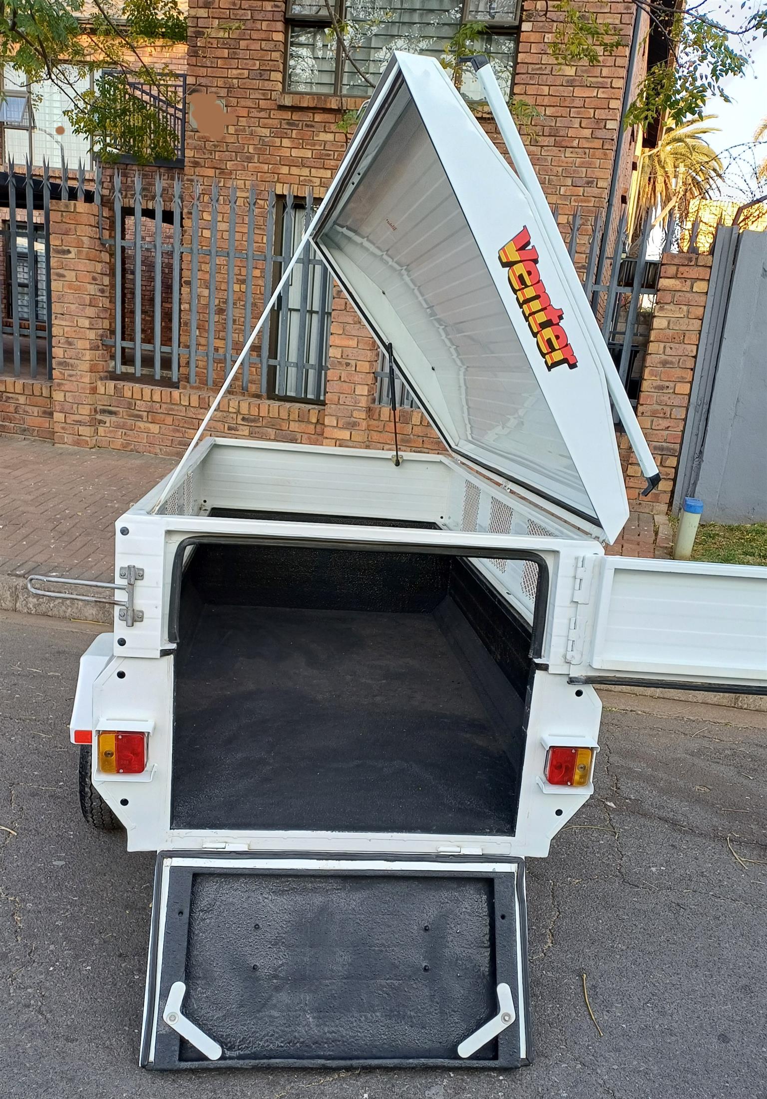 Venter GTE 7 Foot Trailer with Rubberized Bak. | Junk Mail Marketplace