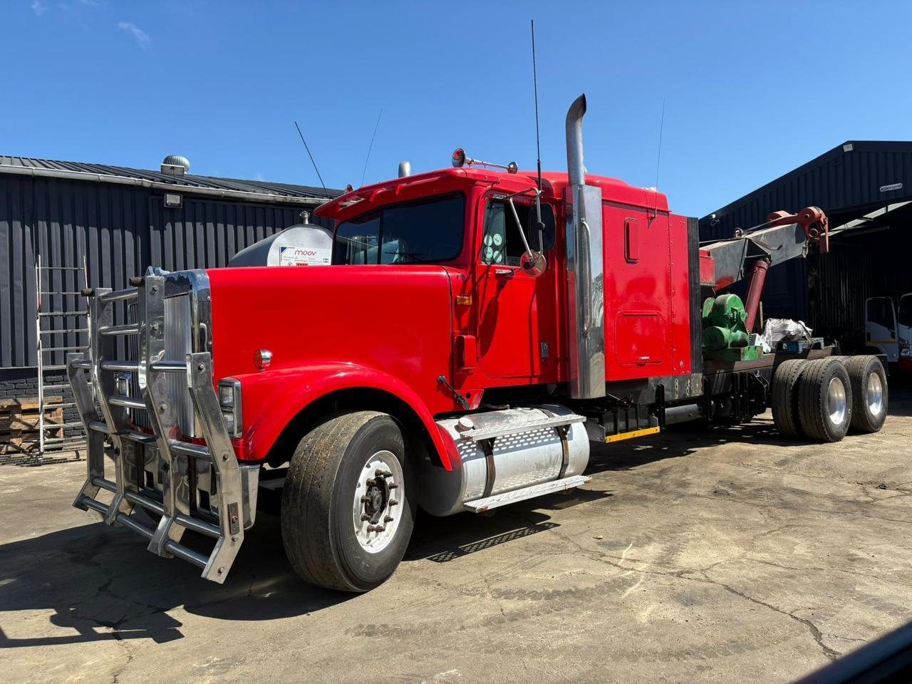 Peterbilt Breakdown Truck for Sale | Junk Mail Marketplace