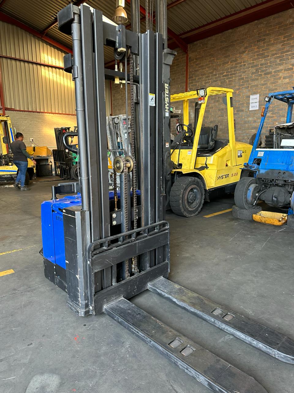 USED EP STACKER FORK OVER 1.5 TON FOR SALE | Junk Mail