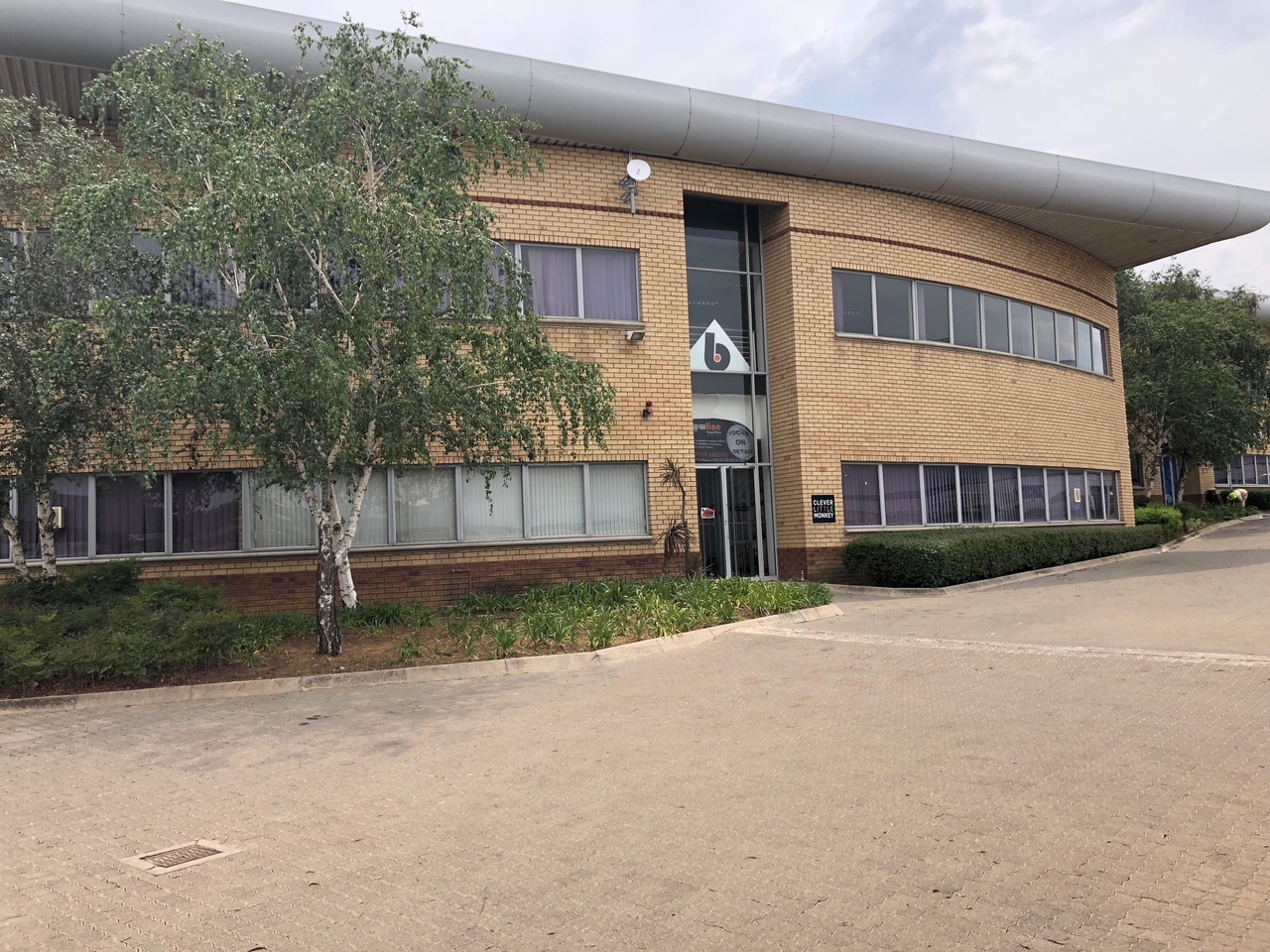 WAREHOUSE / FACTORY / DISTRIBUTION CENTRE TO LET IN MIDRAND WITH N1 ...