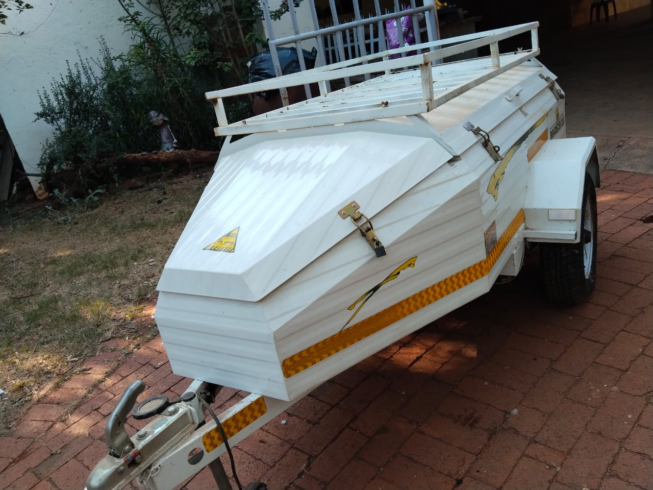 Sleepwaentjie te koop baie goeie kondisie | Junk Mail