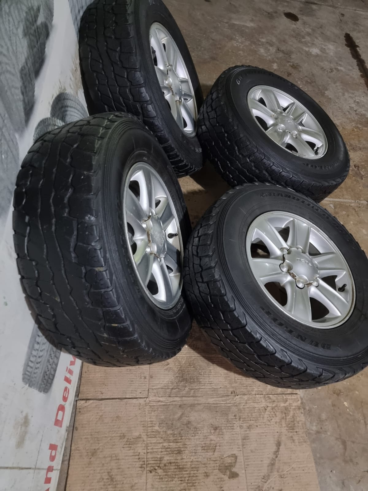 16inch ISUZU original mag with used tyres set | Junk Mail