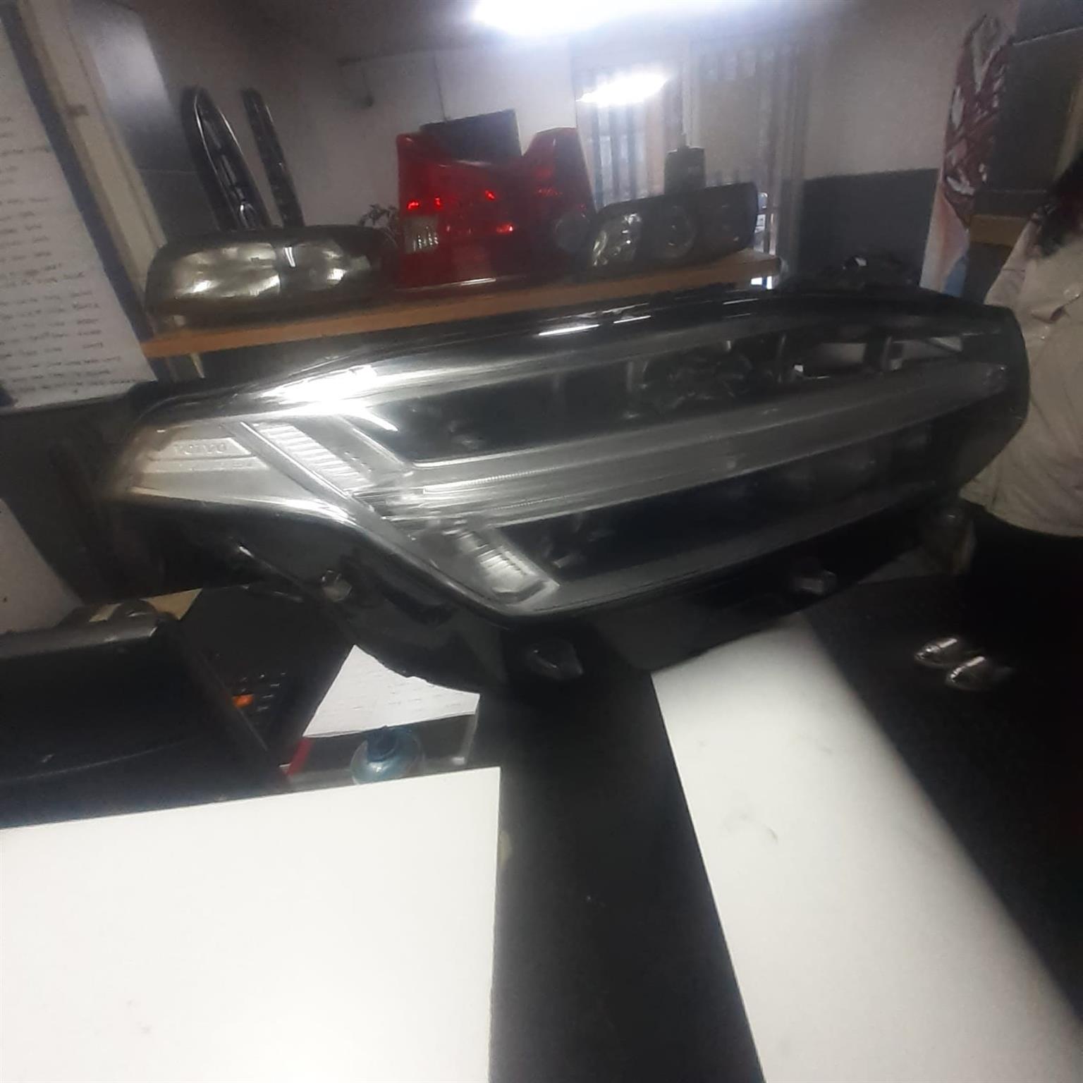 VOLVO XC90 2019 LED LEFT HEADLIGHT FOR SALE (DELIVERY AVAILABLE COUNTRY ...