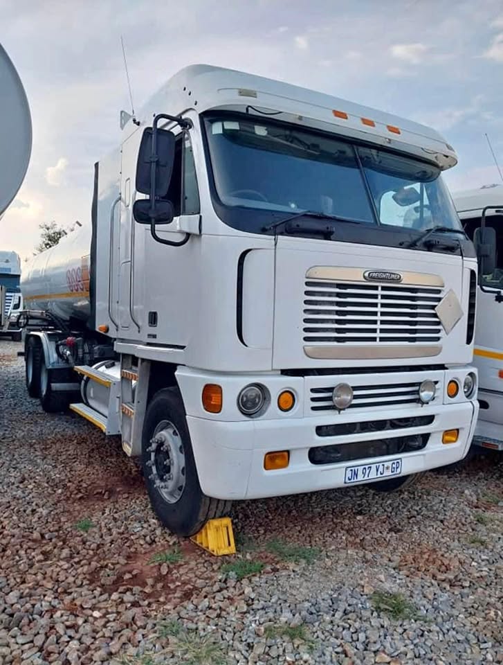 2007 Freightliner Argosy ISX500 Rigid Fuel Tanker | Junk Mail Marketplace