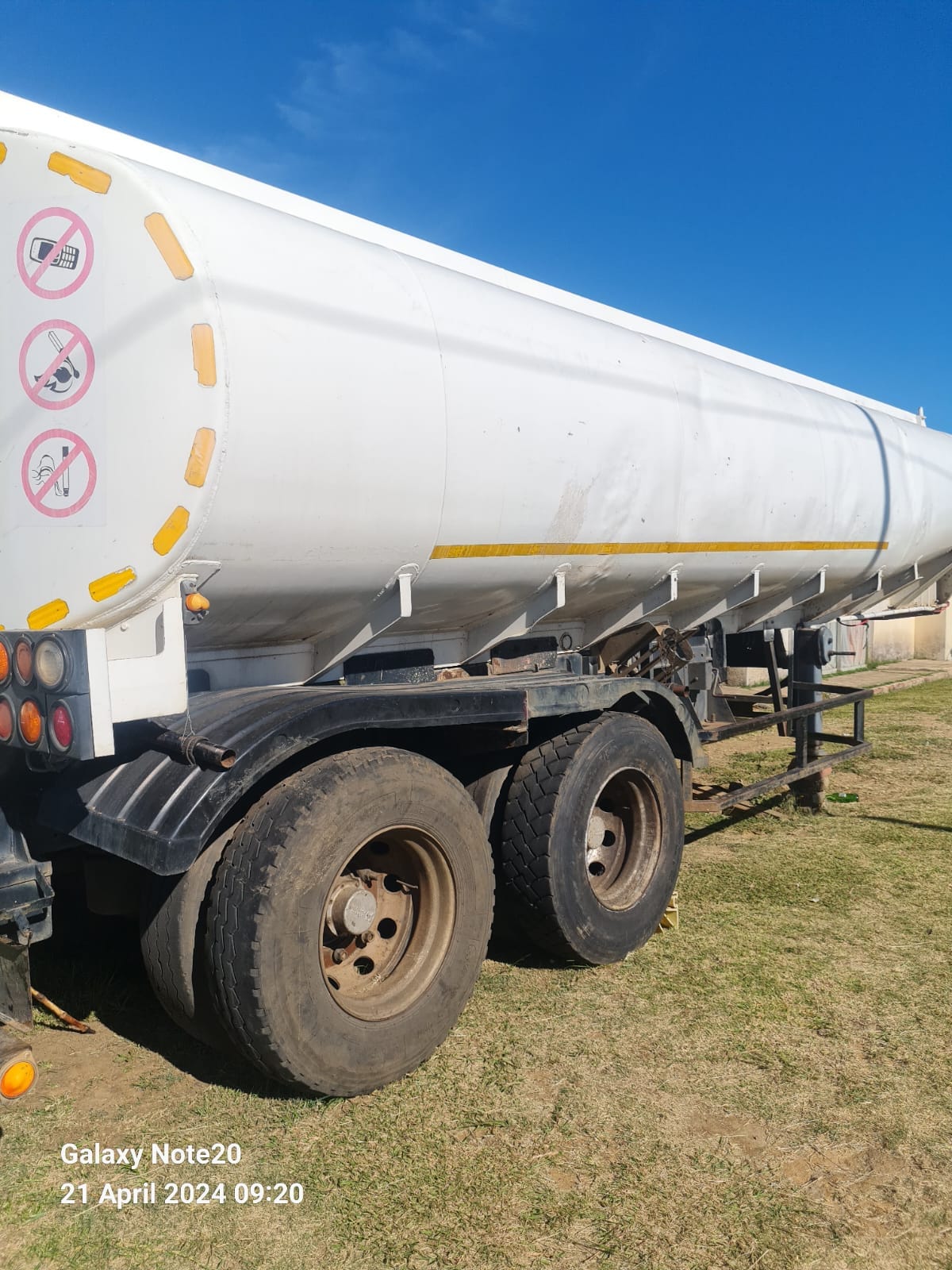 FUEL TANKER 2 AXLE 25000LITER 1999 | Junk Mail