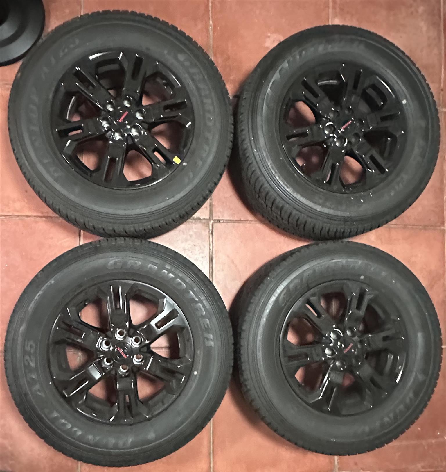 Nissan Navara Pro4x mags for sale. Brand new. Only driven 25km | Junk ...