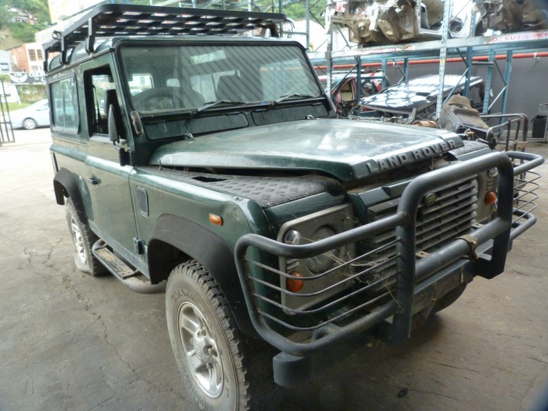 Land Rover Defender TD5 90S Manual Bottle Green - 2002 SPARESBOYZ ...