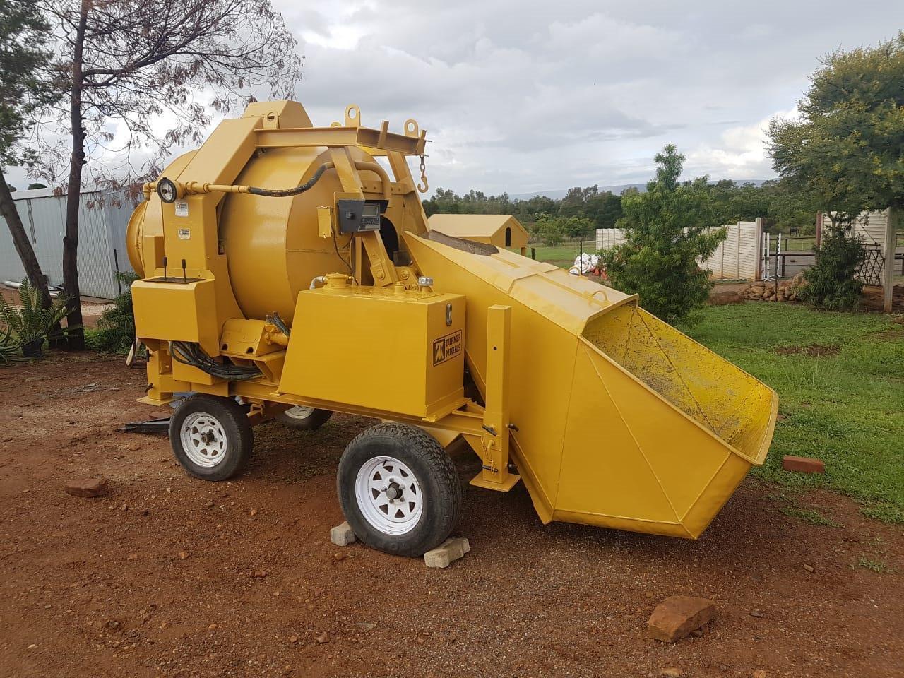 TURNER MORRIS CONCRETE MIXER AND HYDRAULIC DUMPER 2 CYL | Junk Mail ...