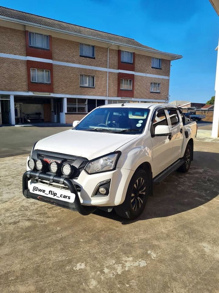 Isuzu KB250 DTec LE 4x4 | Junk Mail Marketplace