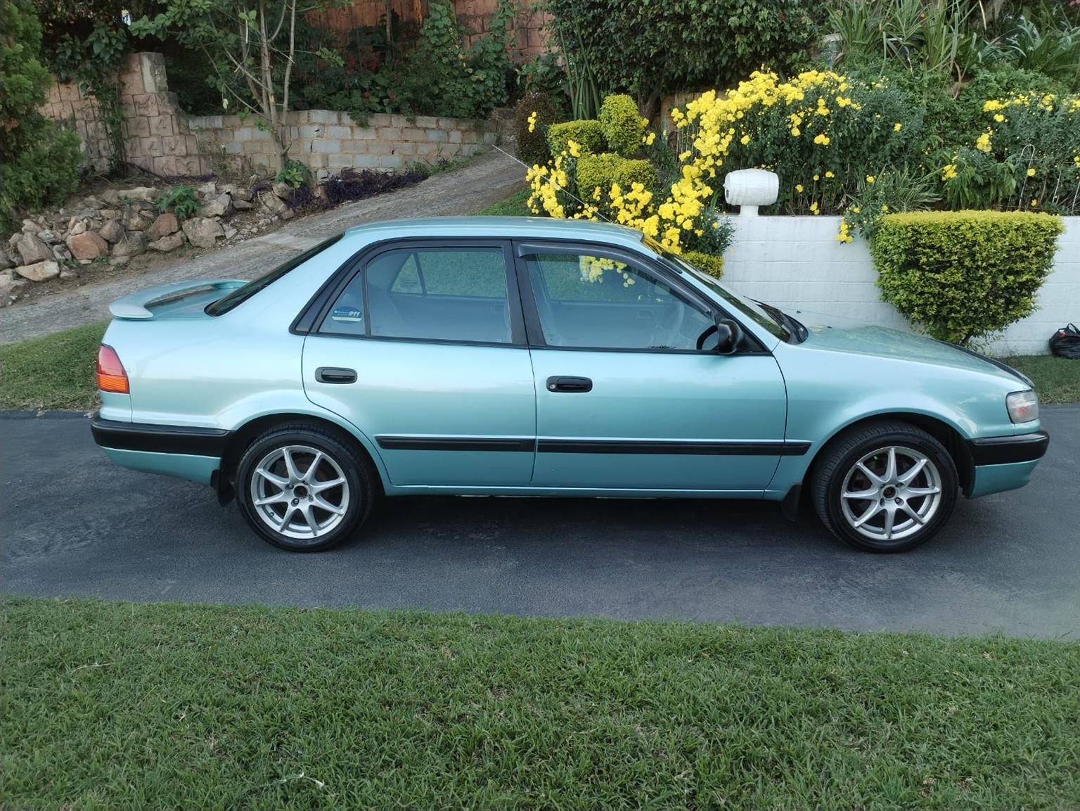 Toyota Corolla 160i GLE | Junk Mail