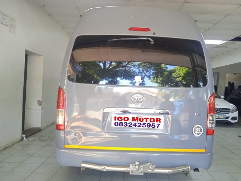 2021 TOYOTA QUANTUM 2.5D4D GL MANUAL 14SEATER 80000KM Mechanically ...