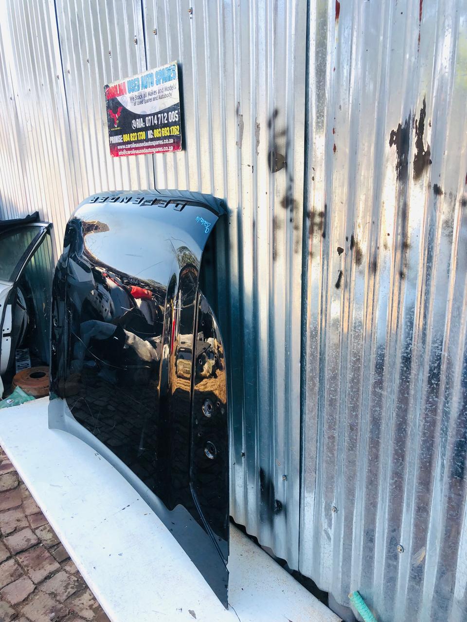 Land Rover Defender 110 bonnet | Junk Mail