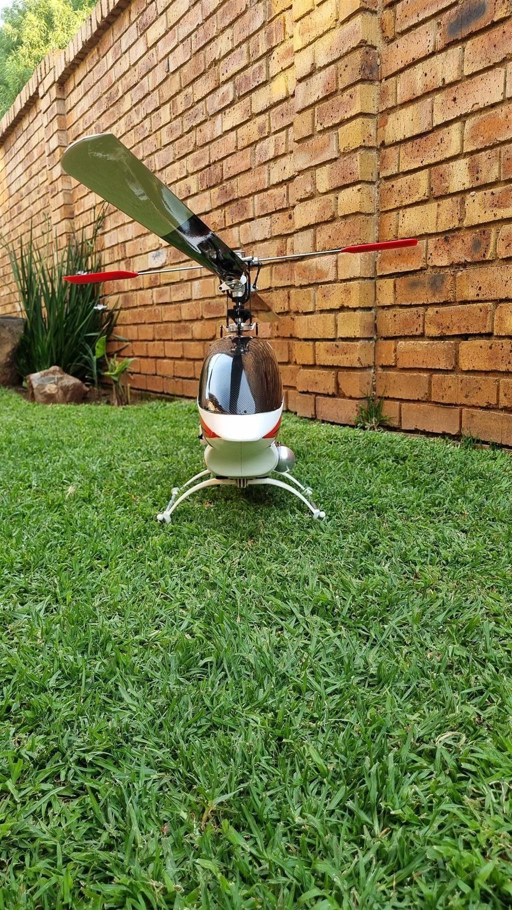 Raptor 90 SE helicopter | Junk Mail