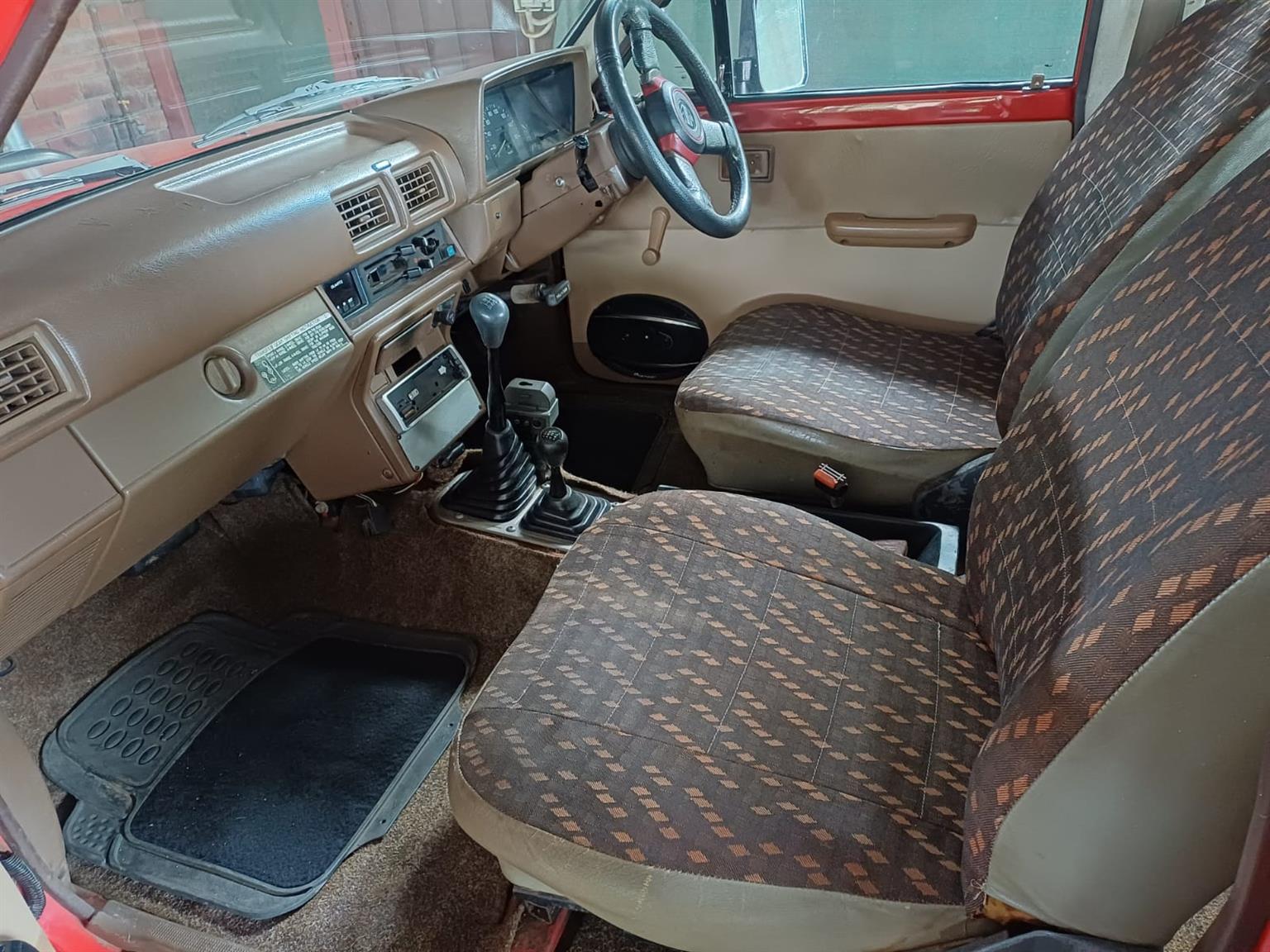 1989 Toyota hilux 3.0 V6 4x4 Double Cab Manual Engine completely ...