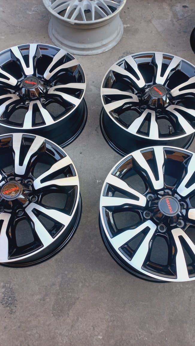 A set of 18inch brand new Isuzu mags | Junk Mail