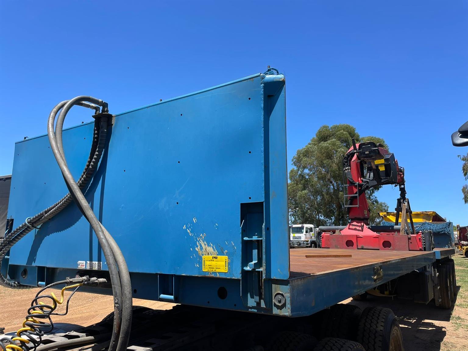 2021 Henred Fruehauf tri axle brick trailer | Junk Mail