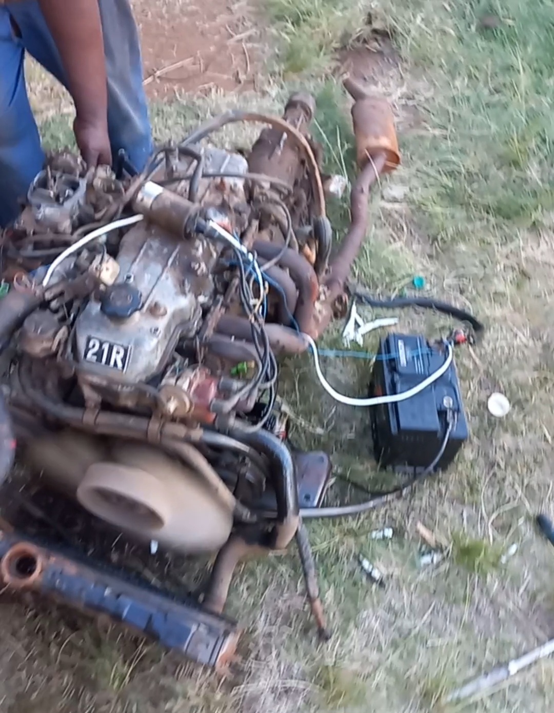 Toyota Cressida 21R petrol engine running perfectly | Junk Mail Marketplace