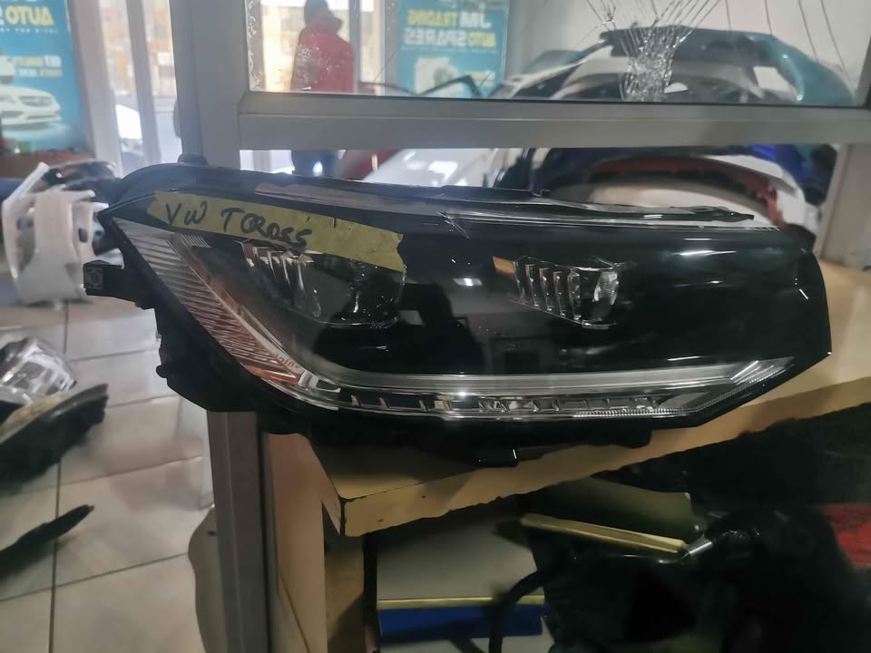 Vw T cross complete right headlight | Junk Mail Marketplace