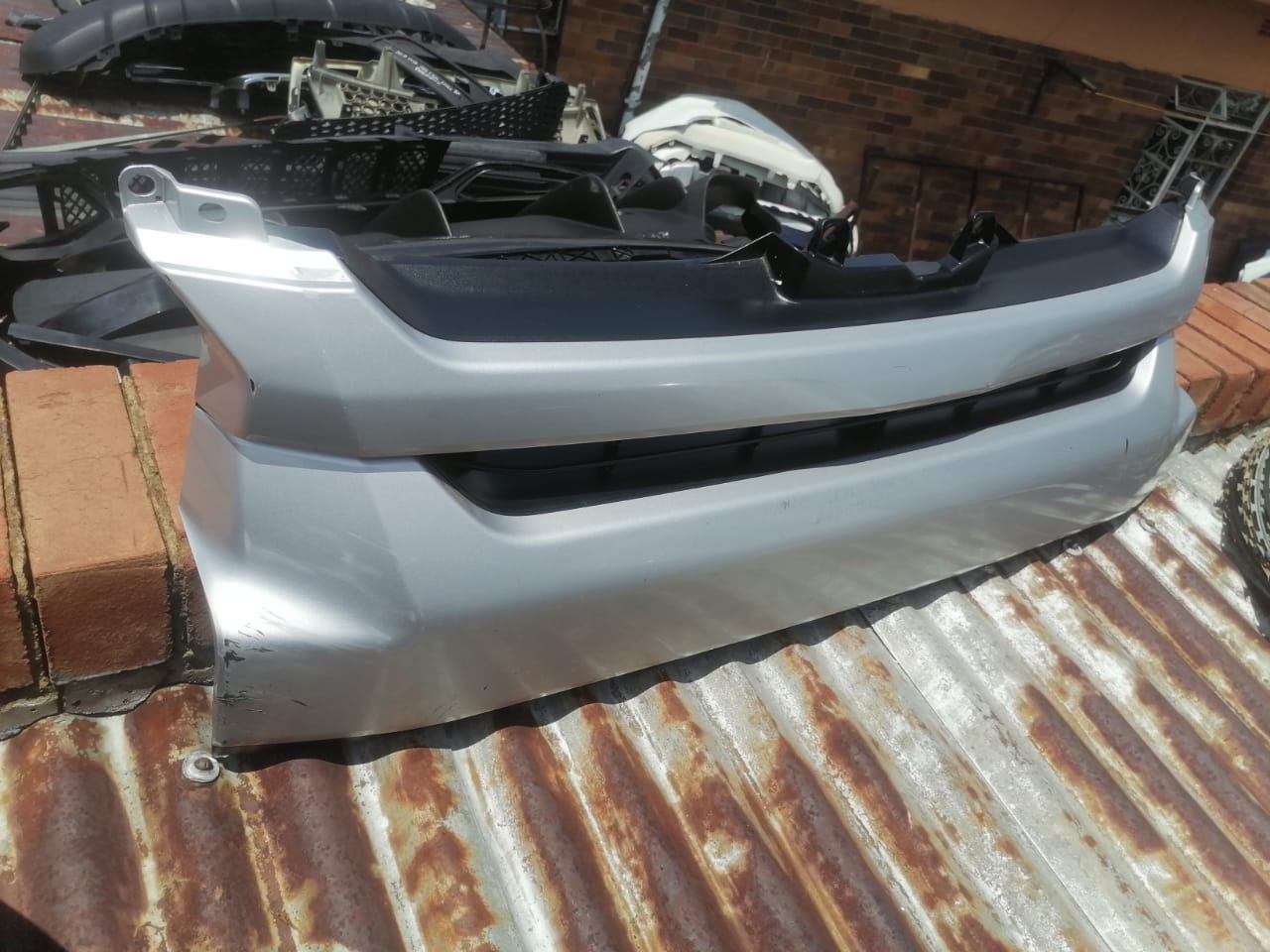 Toyota Quantum hiace front main grill | Junk Mail Marketplace