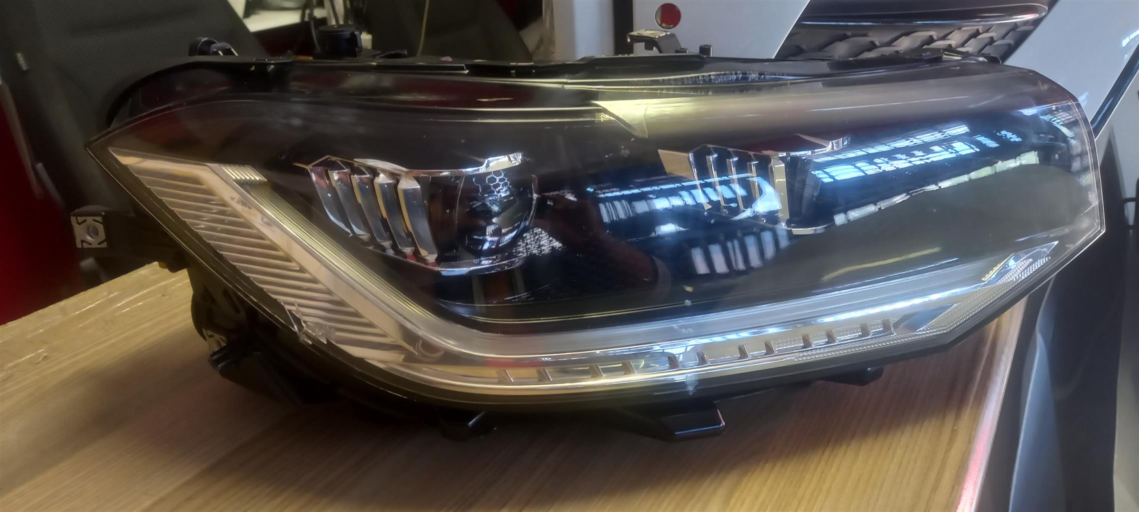 Used 2020 SIDE RIGHT VW T-CROSS LED XENON HEADLIGHT for sale in Gauteng ...