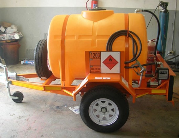 1000LT BOWSER FOR DIESEL, PETROL AND WATER | Junk Mail