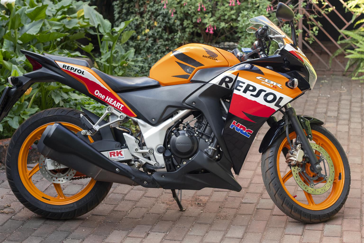 2013 Honda CBR250R Repsol | Junk Mail Marketplace