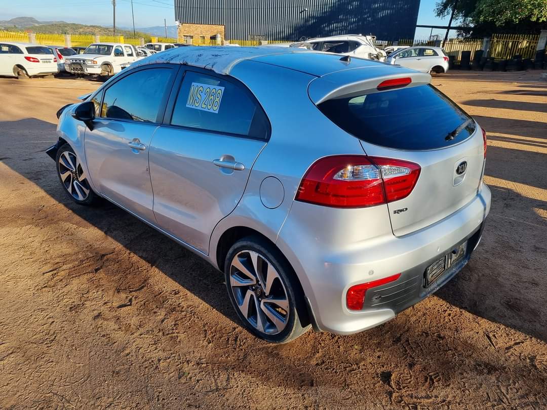 KIA RIO STRIPPING FOR SPARES | Junk Mail