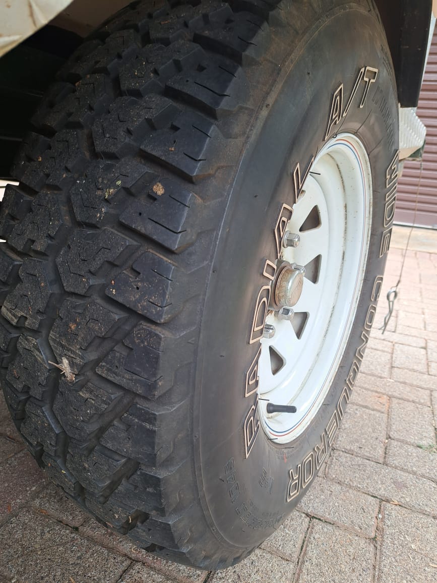 Conqueror Compact | Junk Mail Marketplace