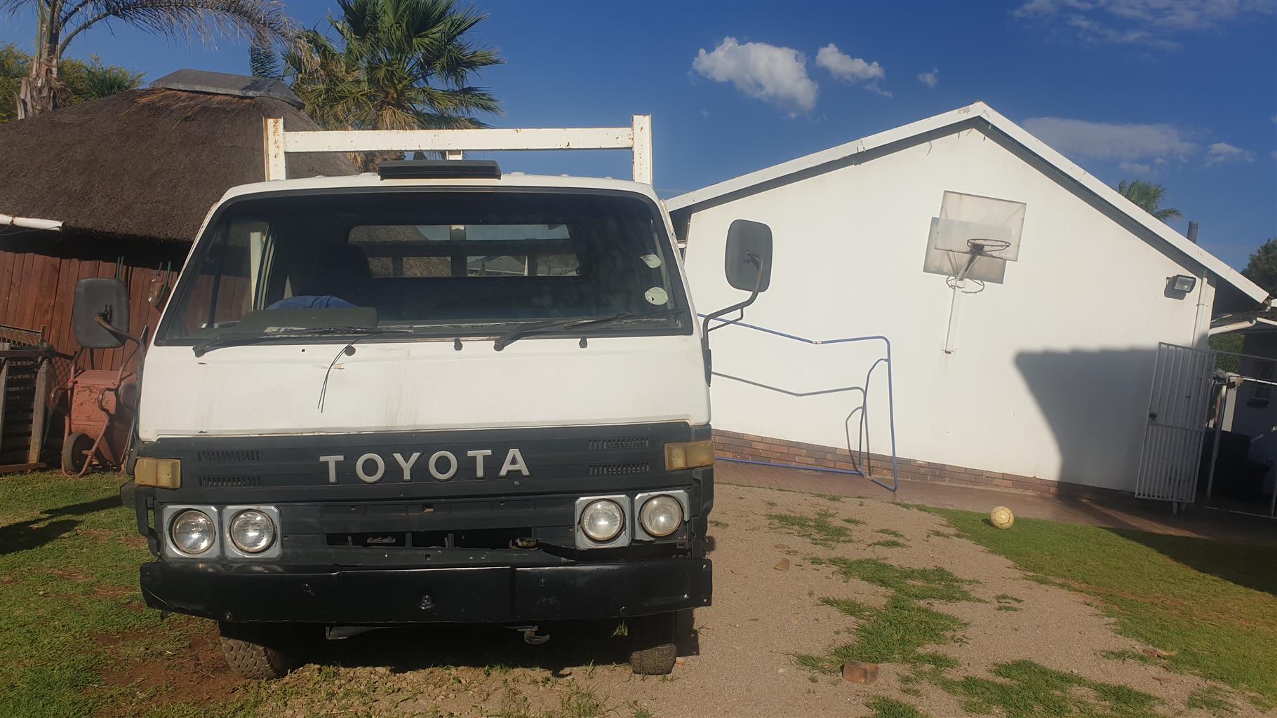 Toyota Dyna New engine, good condition | Junk Mail Marketplace