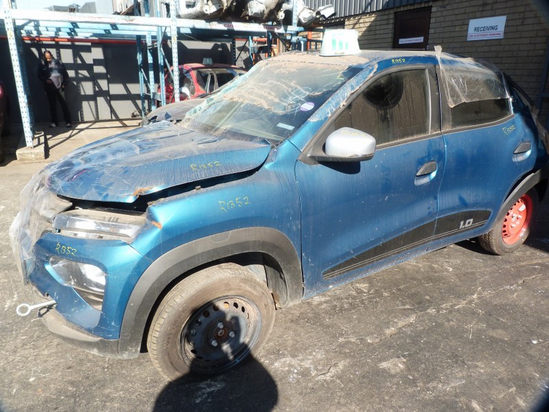 Renault Kwid 1.0 Dynamique AT Green - 2024 STRIPPING FOR SPARES | Junk Mail