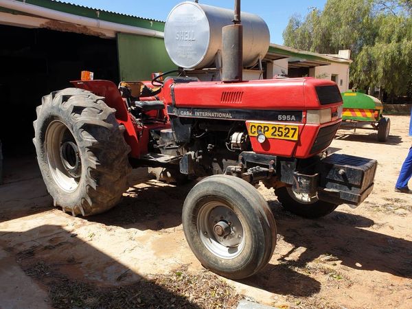 Case International 575A | Junk Mail