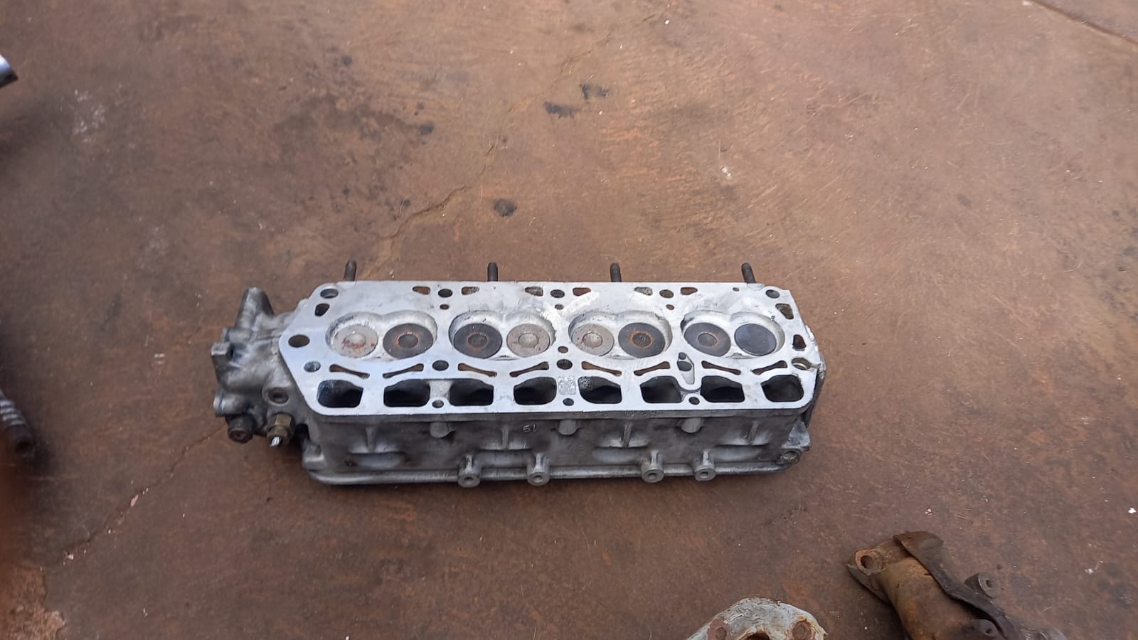 Toyota 4 cylinder head | Junk Mail