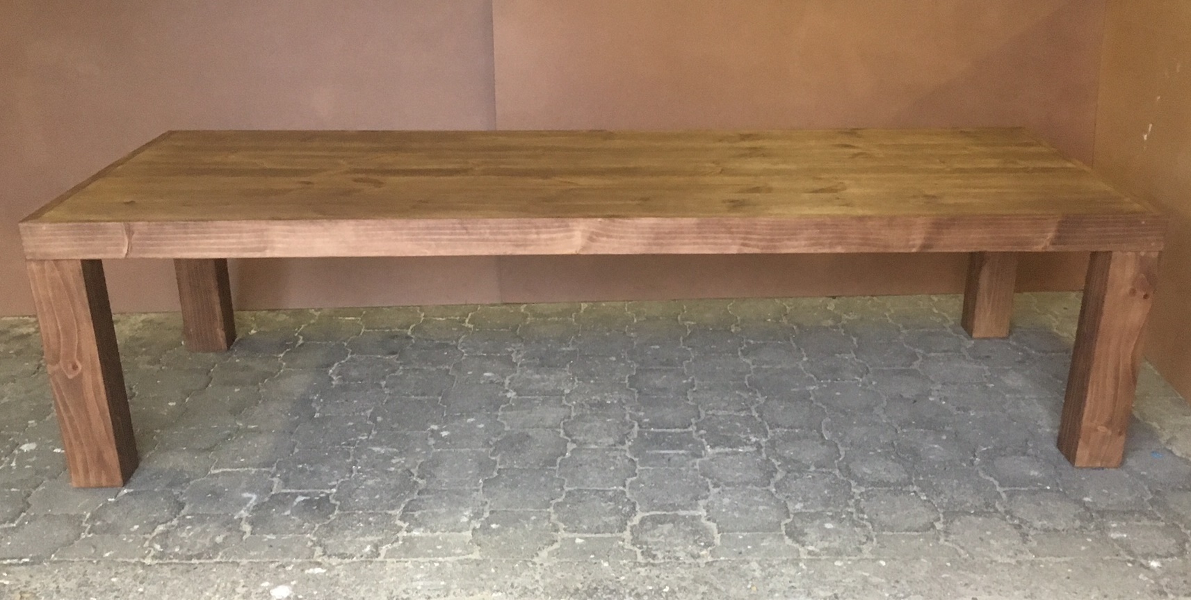 Patio table Chunky Farmhouse series 3000 with pillar legs - Stained ...