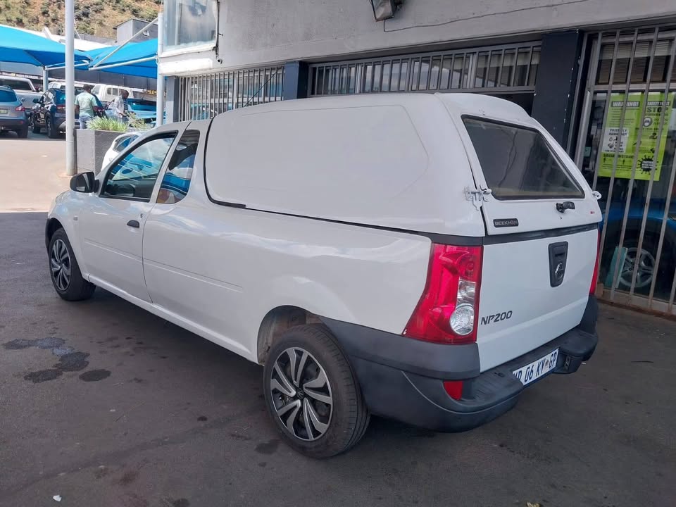 Nissan Np200 1.6 | Junk Mail Marketplace