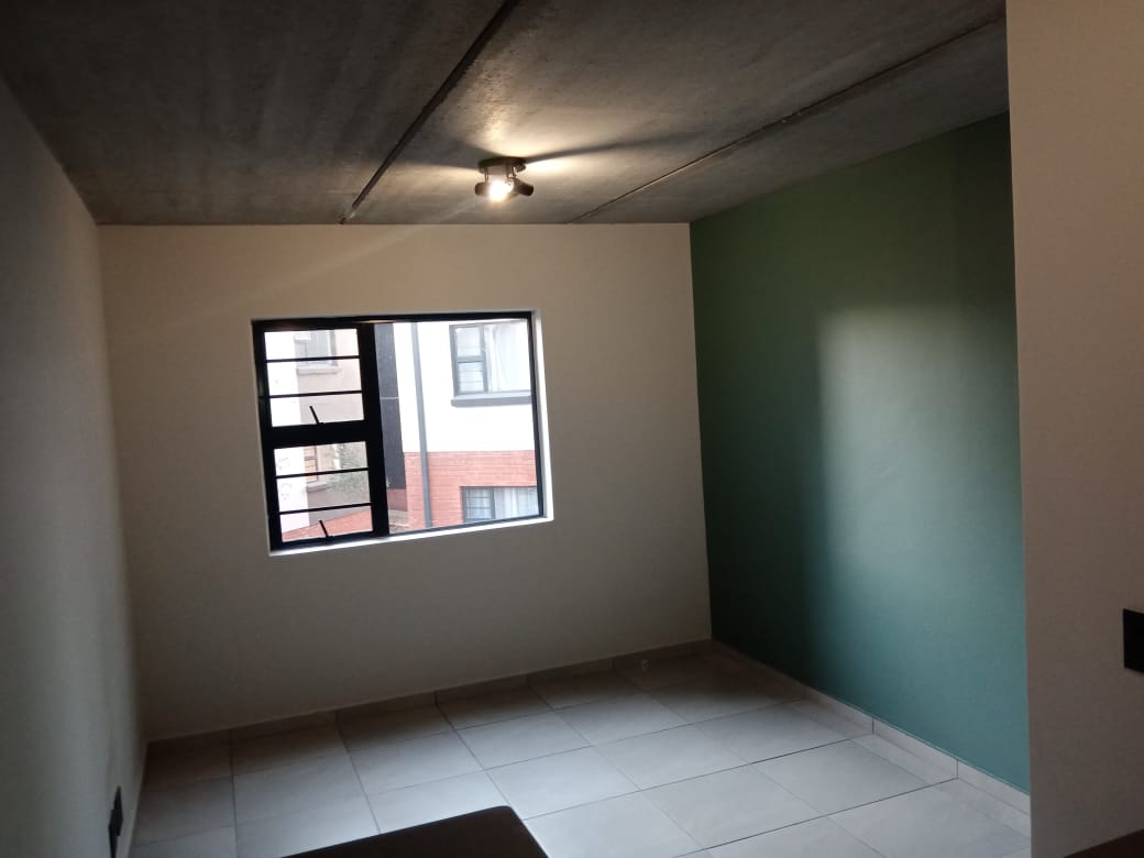 Modern Stylish 2Bed Apartment at Jabulani Junction Estate up for Rental ...