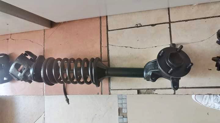 Ford capri v6 struts and v6 engine mounts | Junk Mail Marketplace