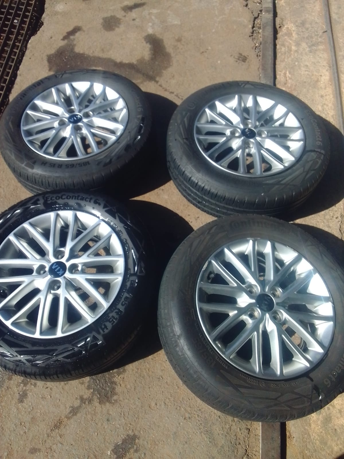 A set of 15inch Kia Rio mags and tyres like new | Junk Mail