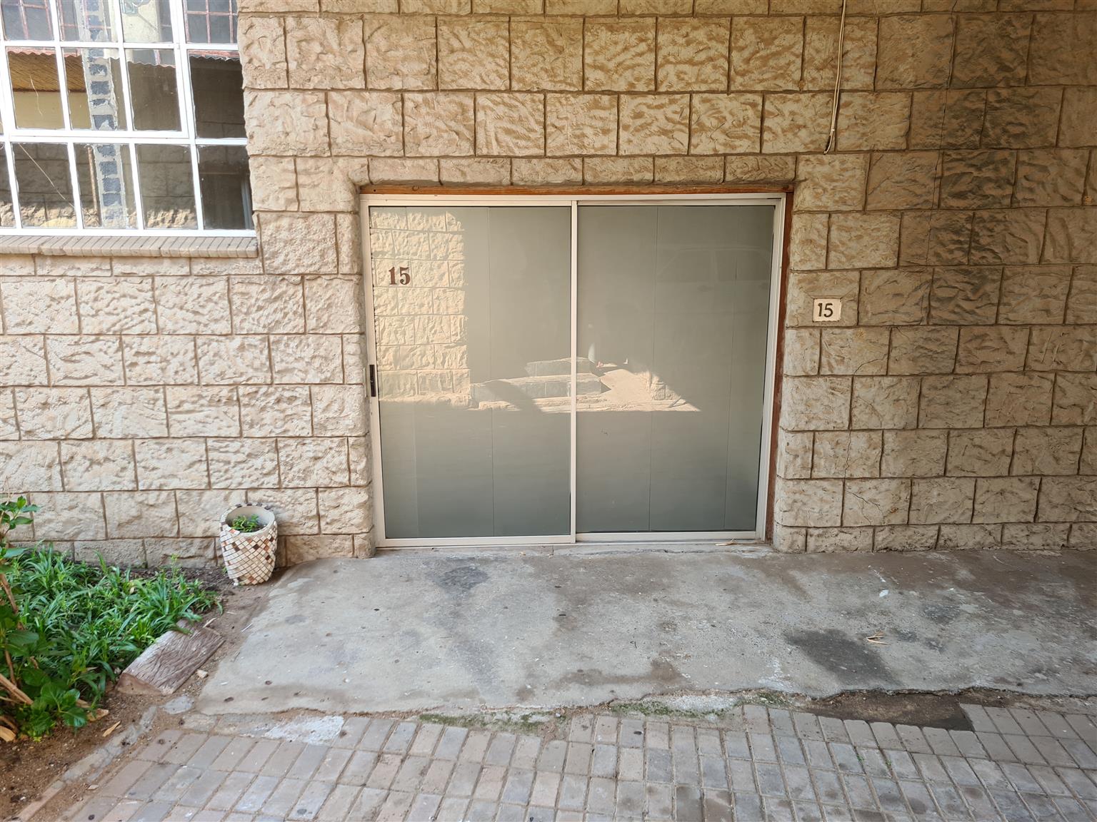 Garden cottage Glen Austen Ah Midrand | Junk Mail