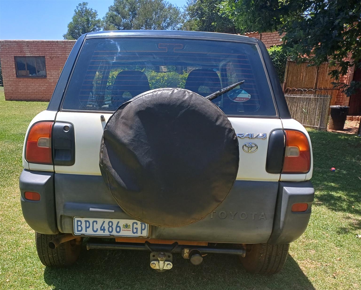 Toyota Rav 4, 3 door 1996 model | Junk Mail