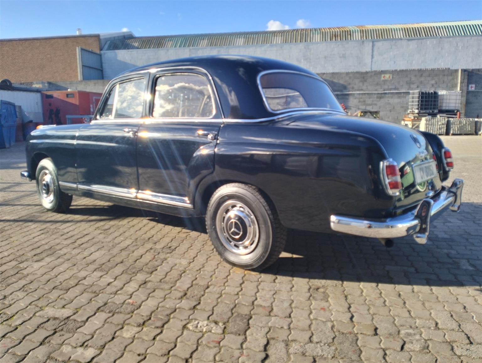 1959 Mercedes Benz Ponton 219 | Junk Mail
