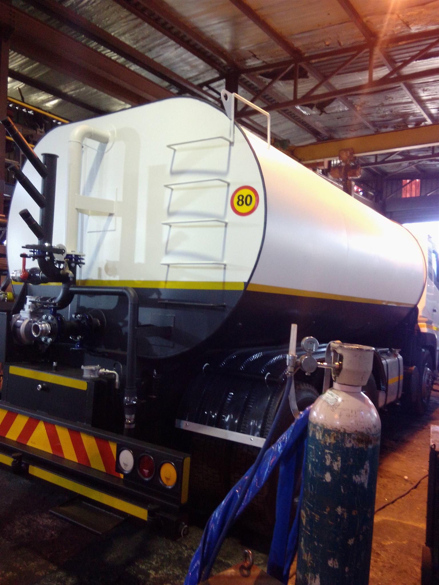 WATER BOWSER TANK MANUFACTURER WATER BOWSER | Junk Mail Marketplace