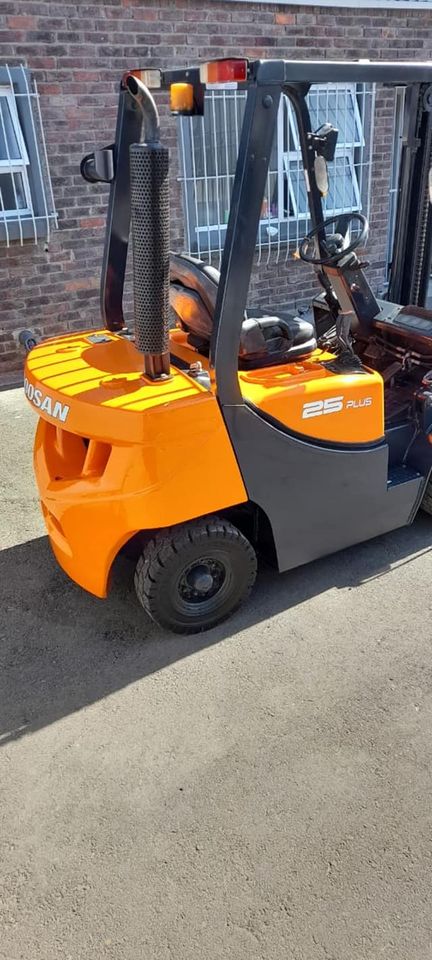 Forklift 2018 DOOSAN 2.5 plus FOR SALE | Junk Mail Marketplace