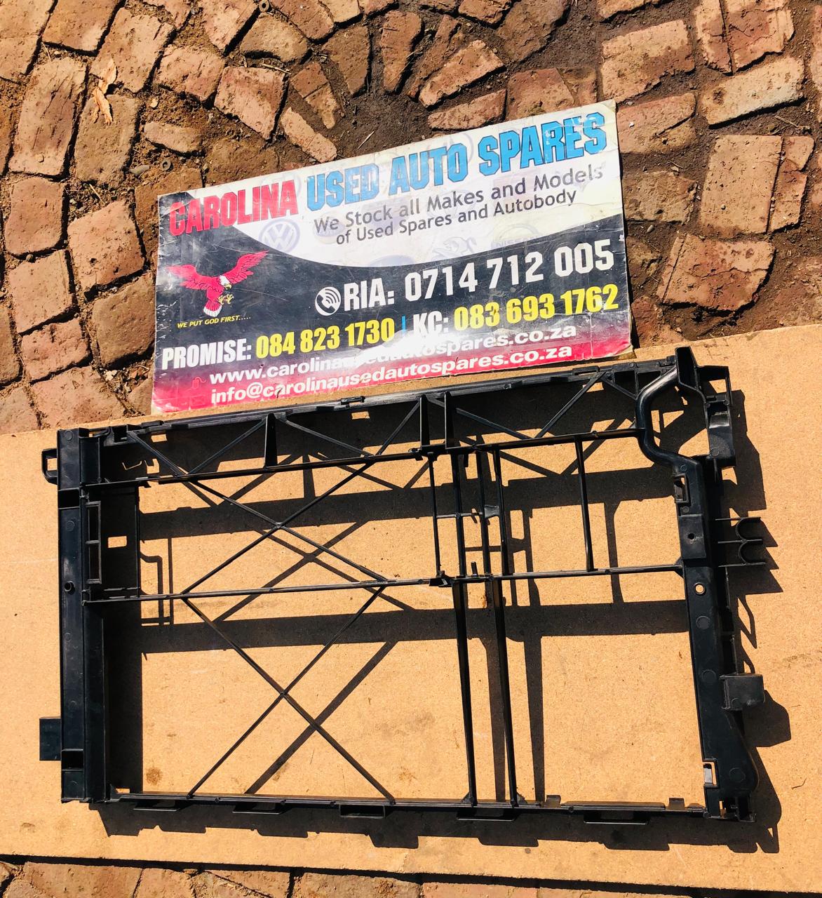 Mercedes Benz W447 Viano radiator cradle | Junk Mail