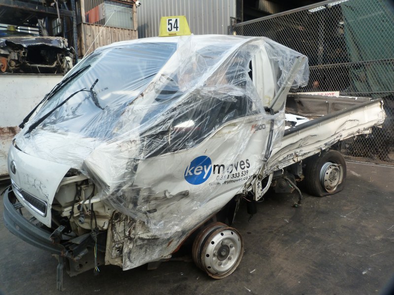 Kia K2500 2.5 Turbo D4CB Manual White - 2018 STRIPPING FOR SPARES ...